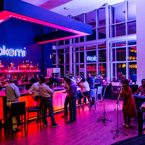 Akemi Revolving Restaurant review - by Saayaraha