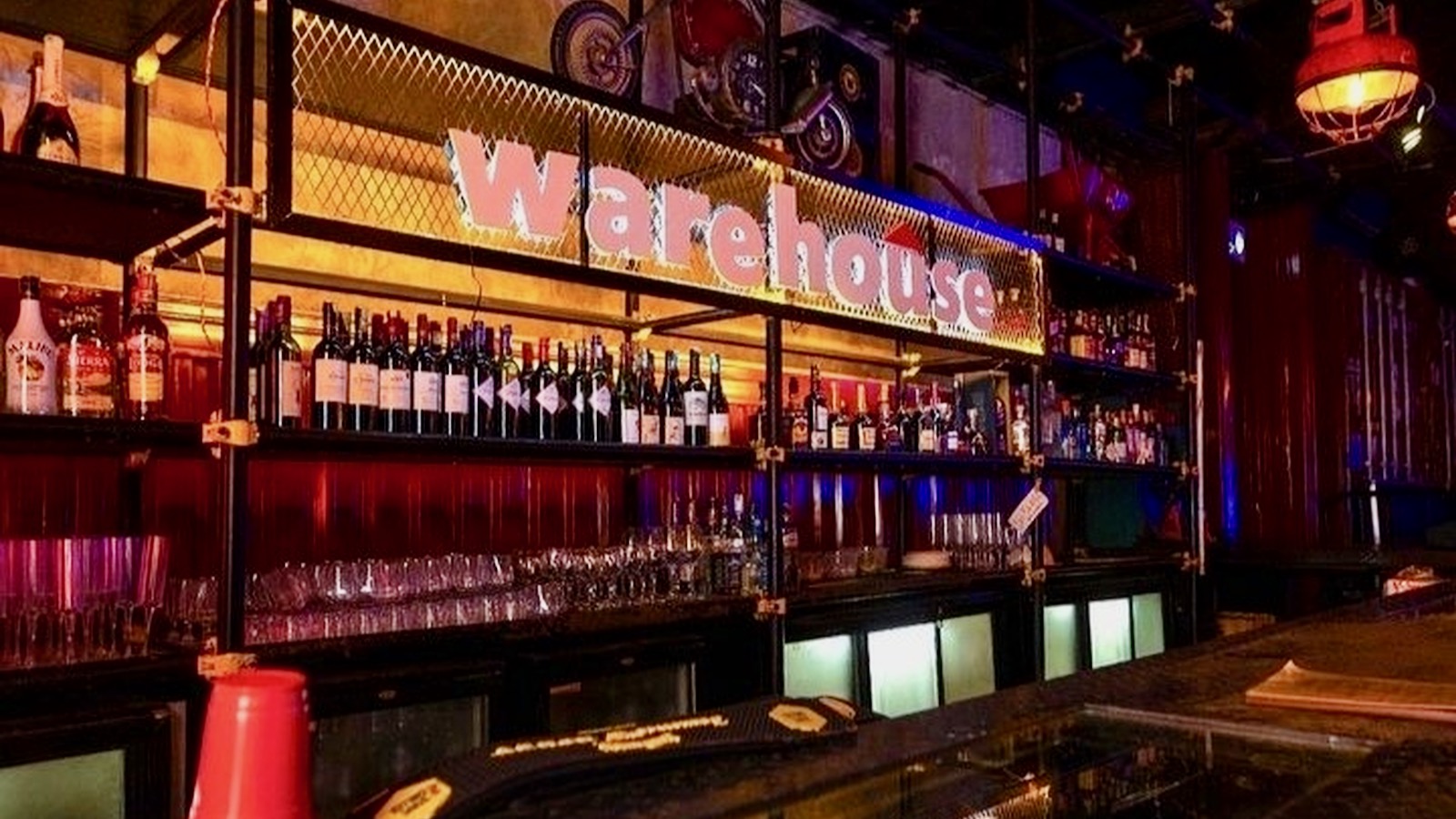 Warehouse Bar, Dar Es Salaam, a review by Saayaraha