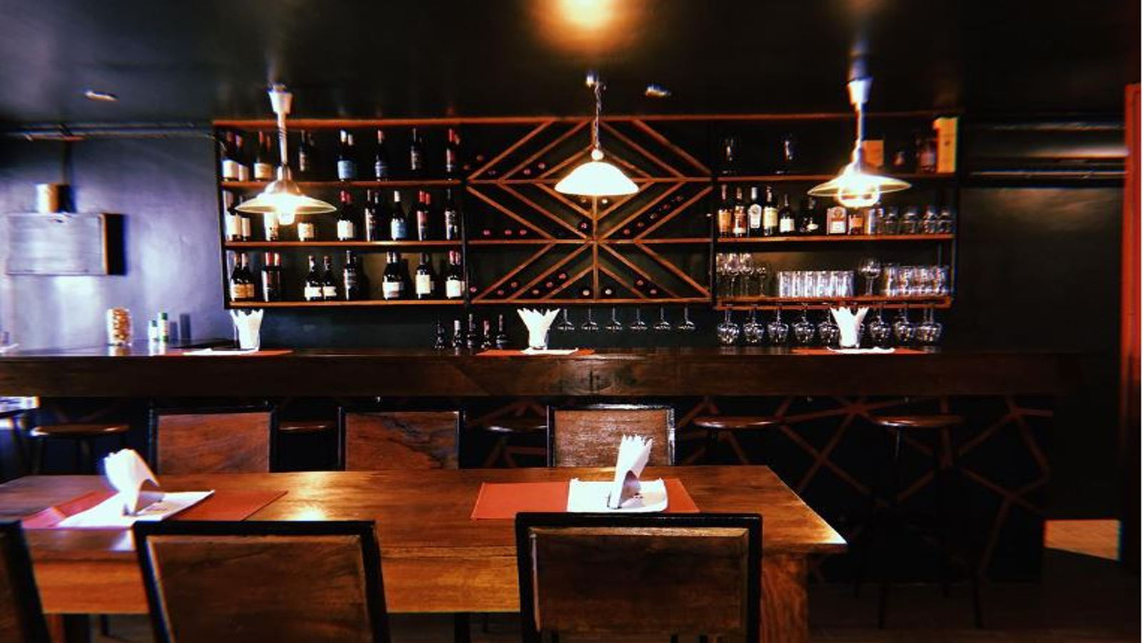 Toscana Wine Bar review - by Saayaraha