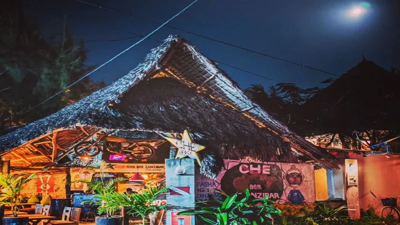 Che Rock Bar & Restaurant review - by Saayaraha